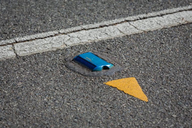 Raised Pavement Markers - Civil Engineering Portal